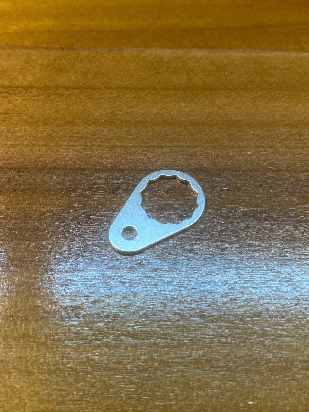 Daiwa Handle Nut Plate and Screw Set - Silver "Large" 040-3222 and G83